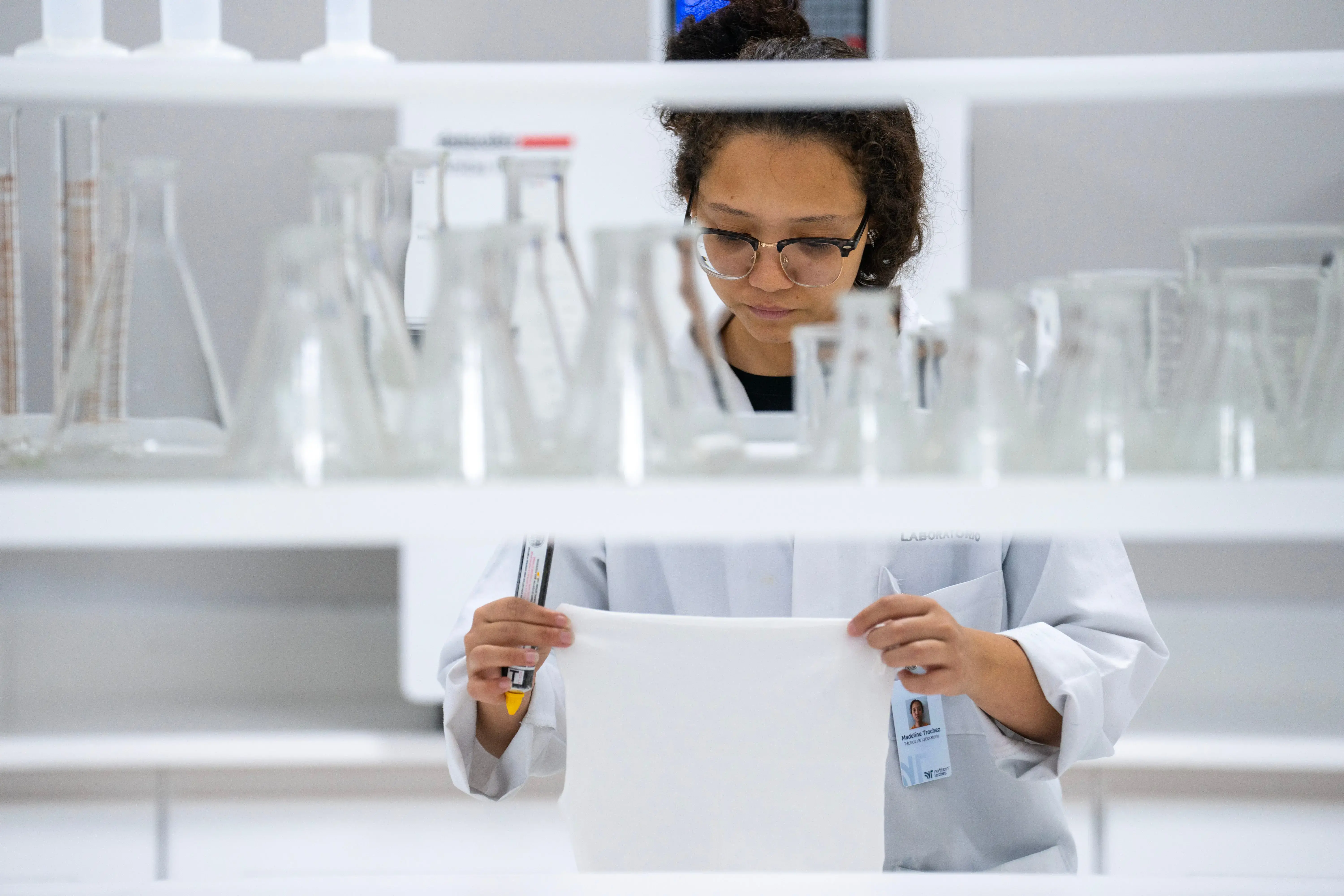 As Apparel Makers Move Work From China to Central America, Jobs Could Dent Migration Crisis ...